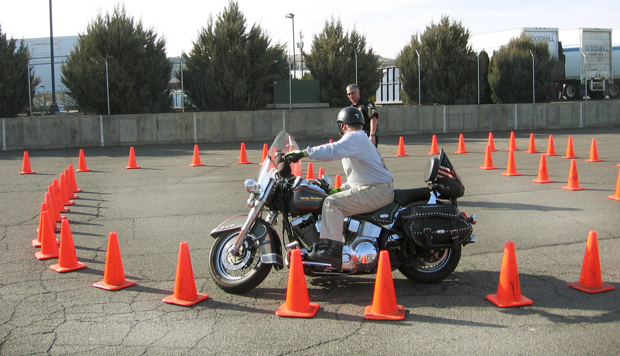 在 Booking.Page 在线预约 Cascade Motorcycle Safety 的服务项目