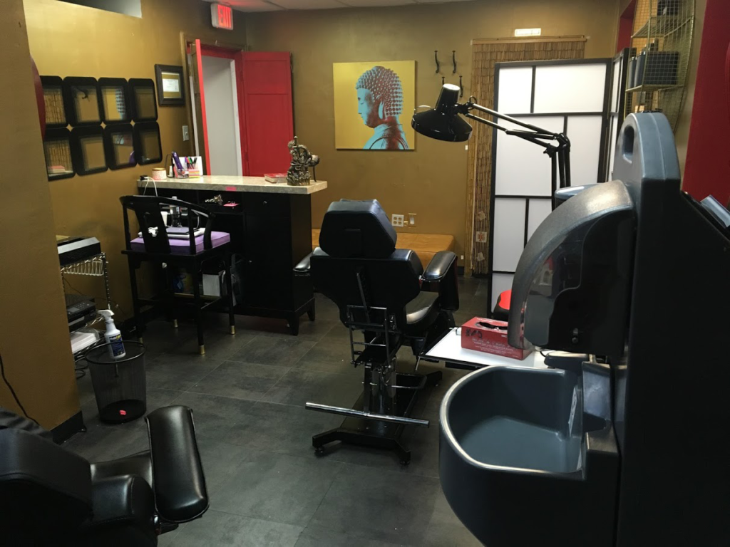 Schedule online with Fluid Ink Tattoo Studio on Booking.page