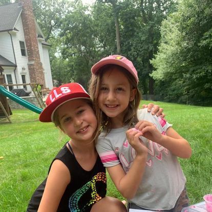 在 Booking.Page 在线预约 Good Night Gan Izzy 的服务项目