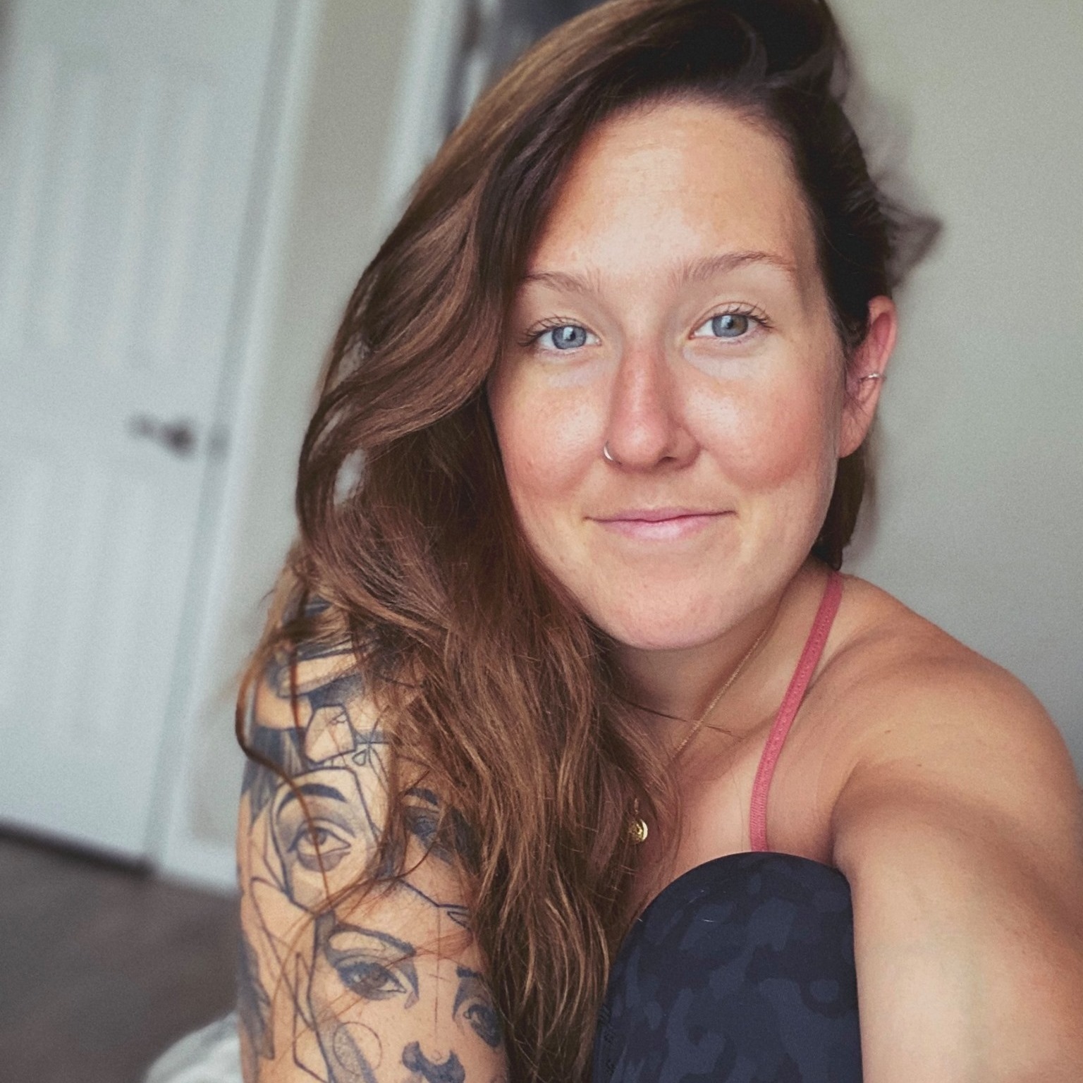 Schedule online with Molly Murray Ink on Booking.page