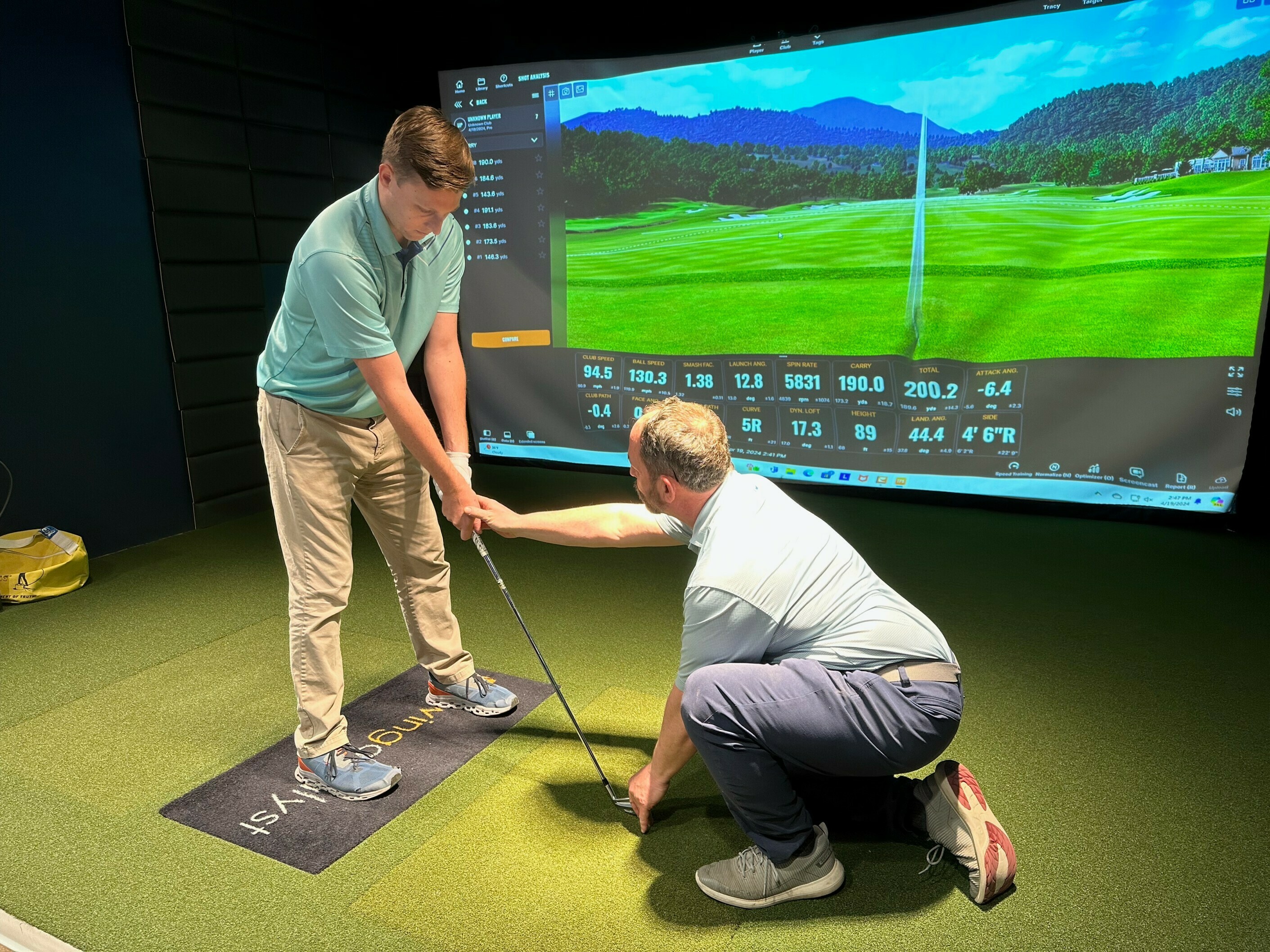 Schedule online with Swing Lab Performance Golf on Booking.page